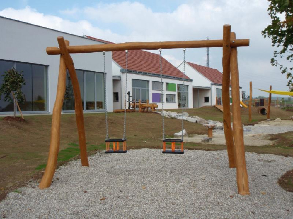 REFERENZEN | Stausberg diverse Spielgeräte Robinie